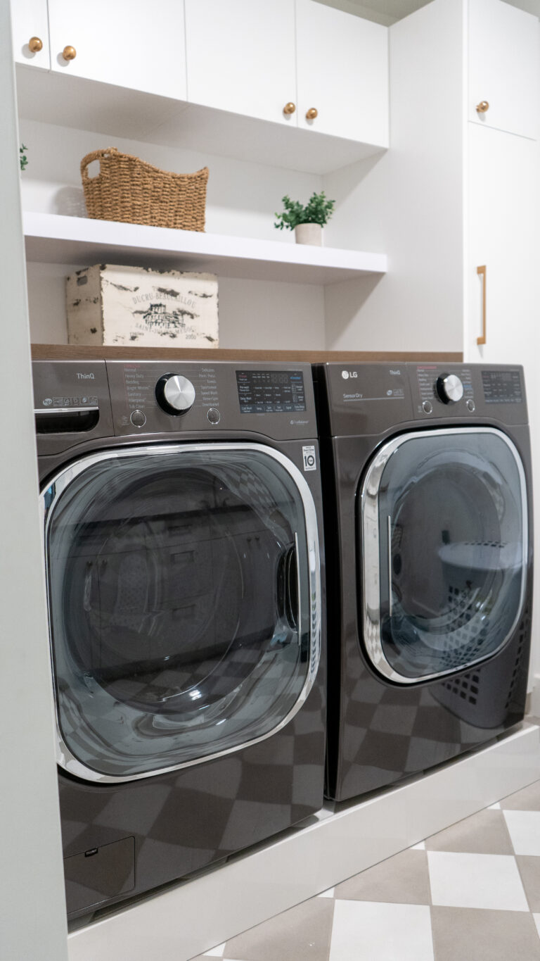 Custom Laundry Room Cabinets - Grain Woodcrafting